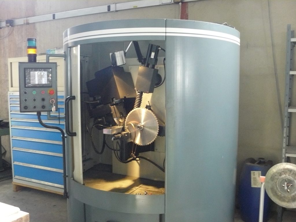 Machines fabrication affûtage 26 Photos du Parc machine